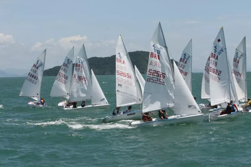 Búzios Sailing Week 2026 reúne cerca de 500 velejadores durante o ...